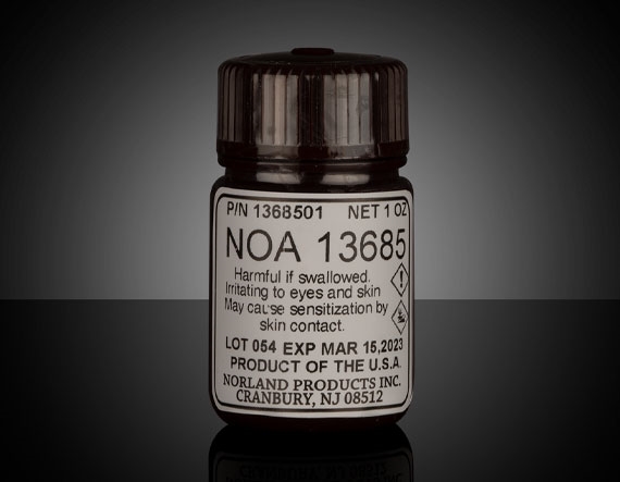 1 oz. Application Bottle of NOA 13685 | Edmund Optics