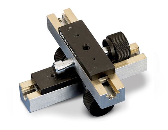 40mm Travel, Thick Base X-Y Axis Movement | Edmund Optics