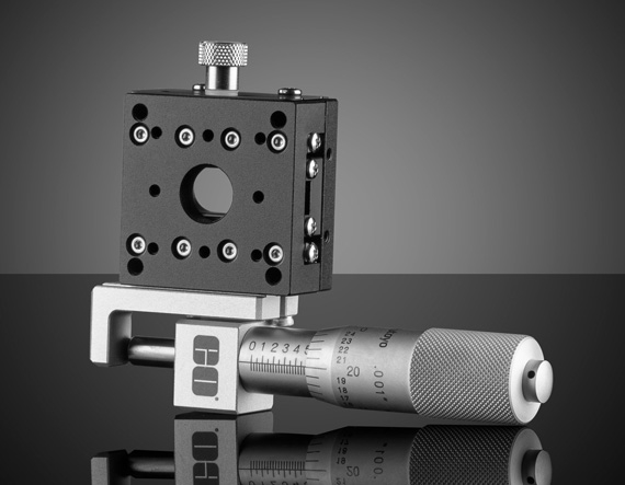 40mm, Side Drive, Thru-Hole, Metric Micrometer Stage