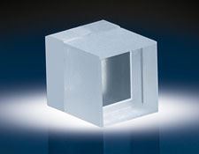 Depolarizers | Edmund Optics