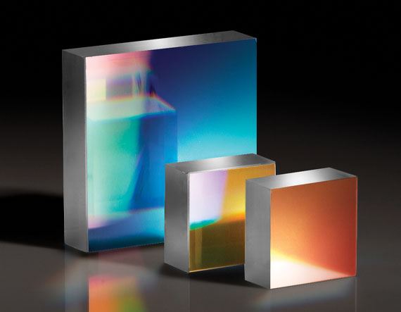 Diffraction Gratings | Reflective Diffraction Gratings | Edmund Optics